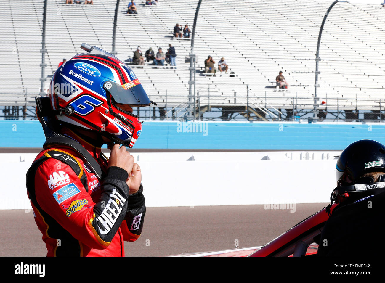 Avondale, AZ, USA. 12th Mar, 2016. Darrell Wallace Jr (6) hangs out on ...