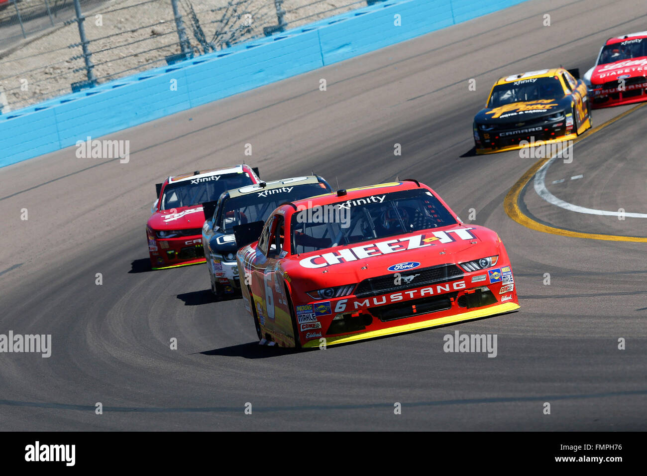 Ford mustang 2016 cars hi-res stock photography and images - Alamy