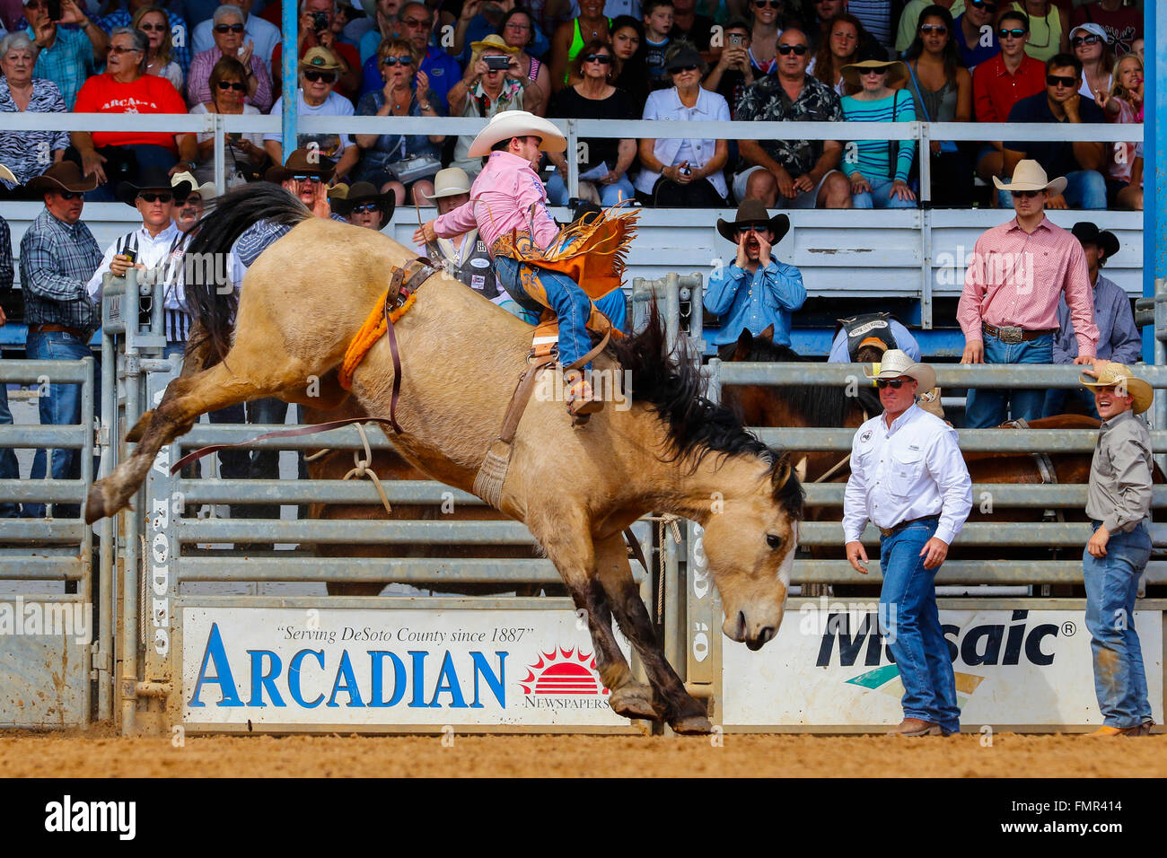 Florida, USA. 12th March, 2016. Thousands of rodeo enthusiasts turned ...
