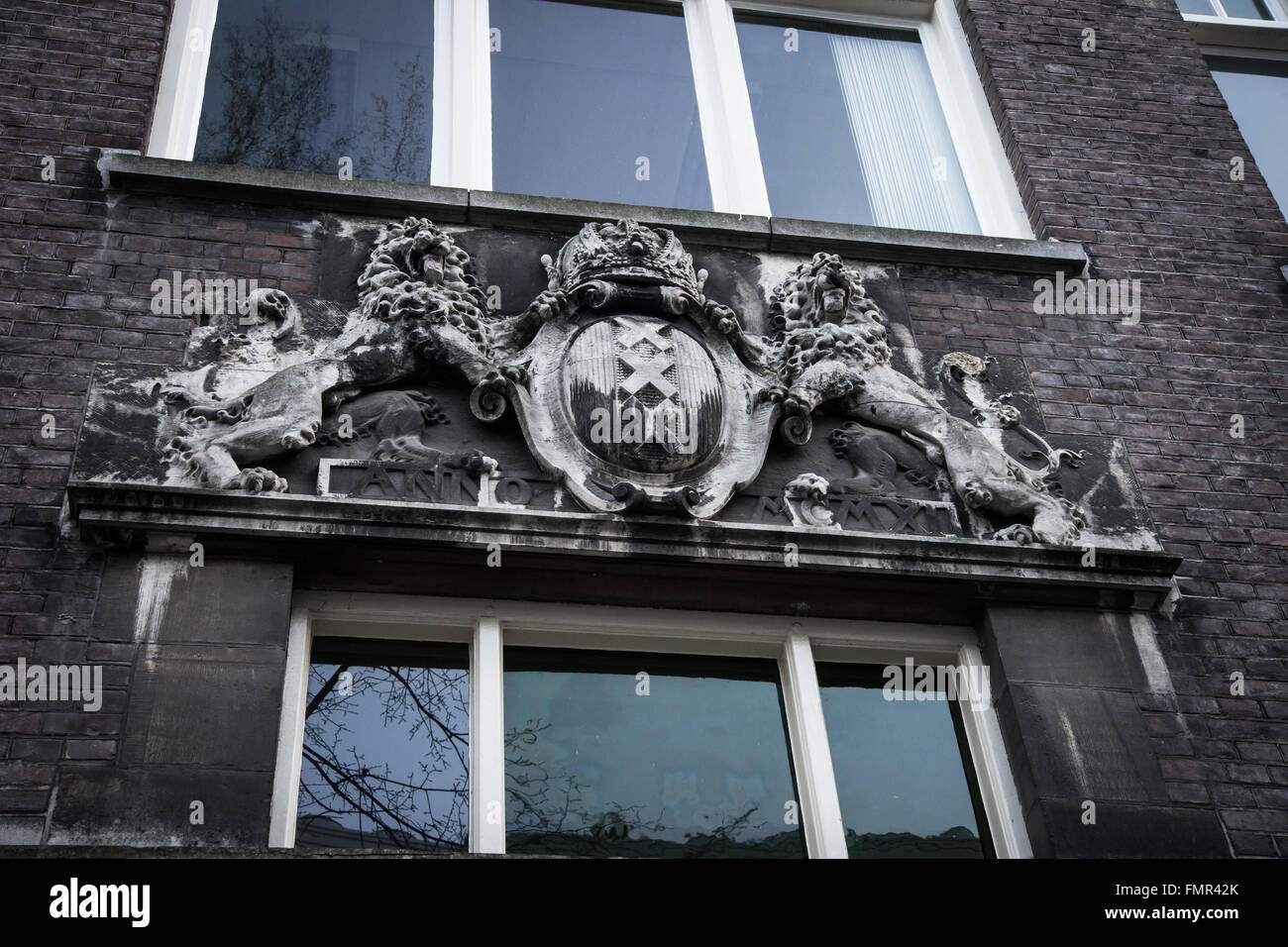 Amsterdam coat of arms hi-res stock photography and images - Alamy