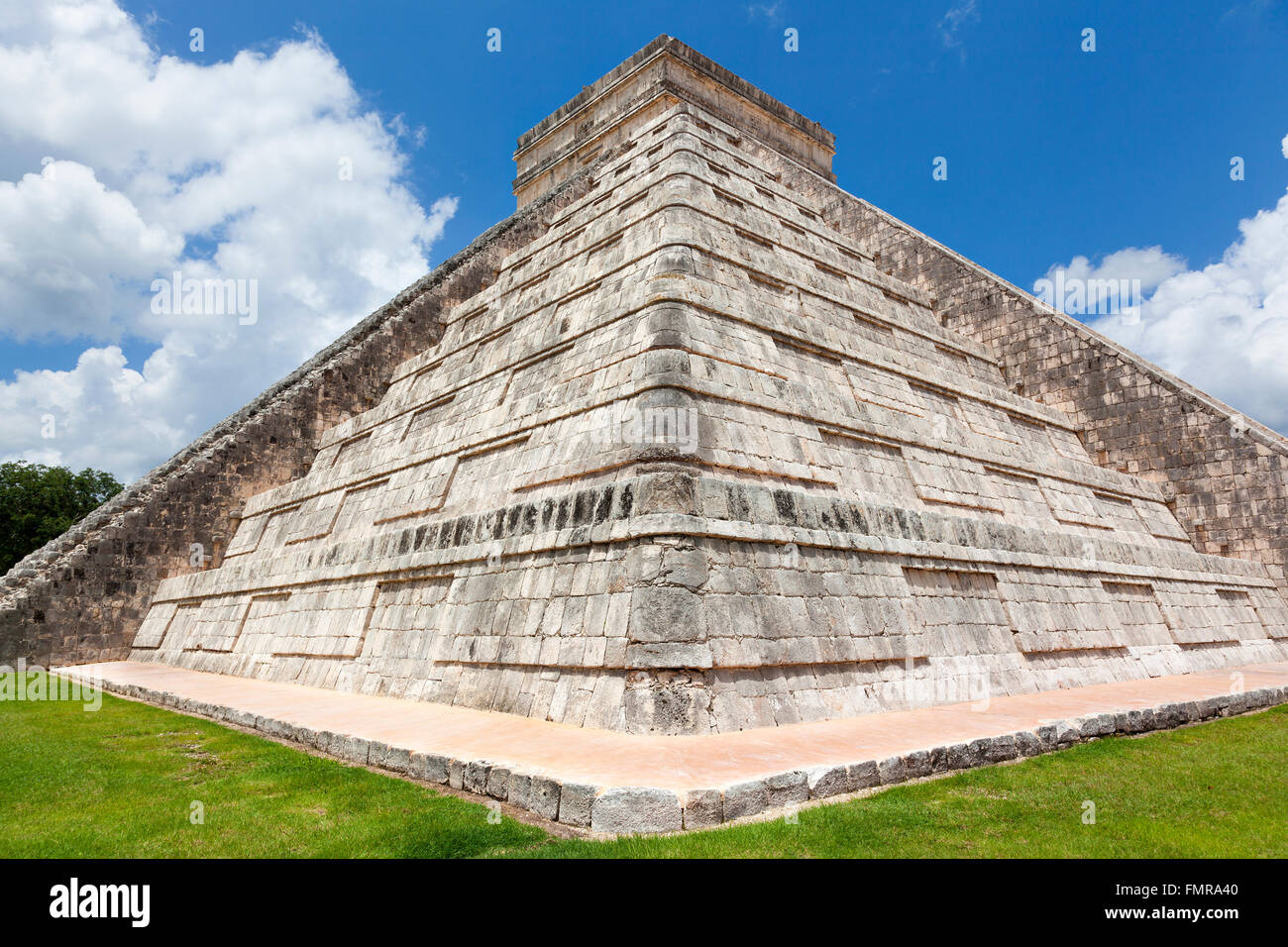 Chichen Itza pyramid at Mexico Stock Photo - Alamy