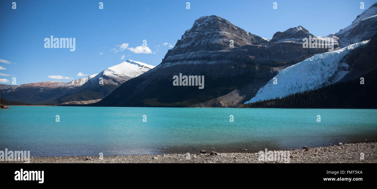 Mount Robson, at Berg Lake, Mount Robson Provincial Park, British ...