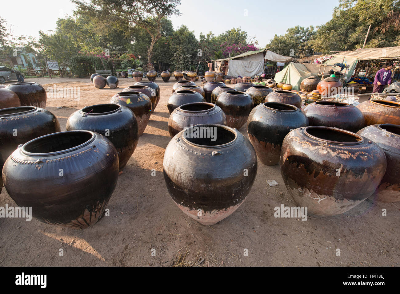 Myanmar bagan pottery hi-res stock photography and images - Alamy