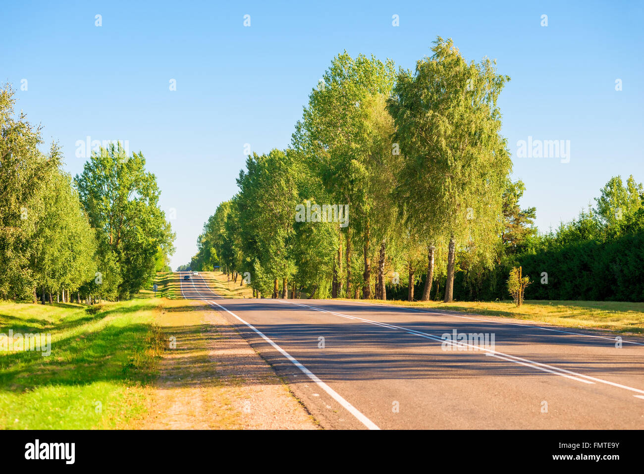 Suburban road hi-res stock photography and images - Alamy