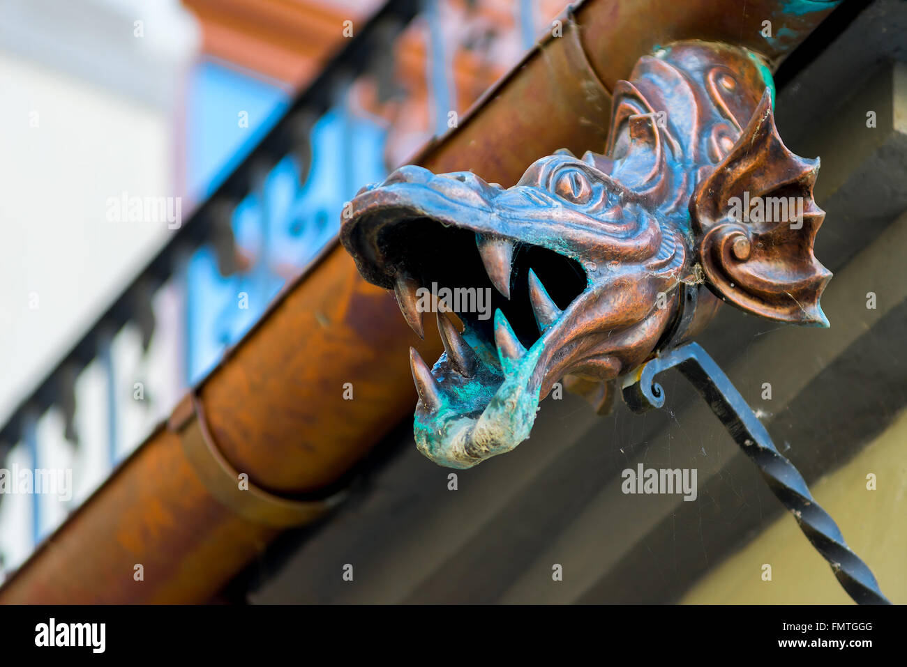 bronze dragon head decorates roof of the house Stock Photo - Alamy