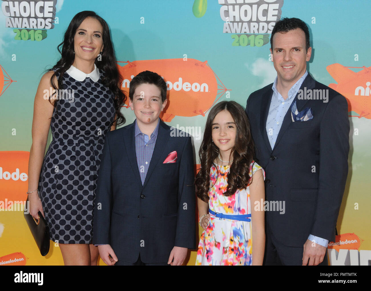 Inglewood, CA, USA. 12th Mar, 2016. Eh Bee Family. 2016 Nickelodeon ...
