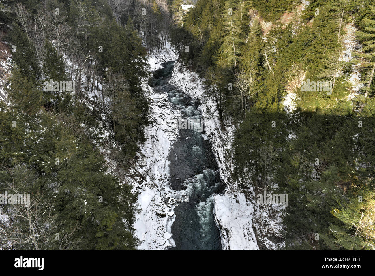 Quechee Gorge and River in Vermont during the winter Stock Photo - Alamy