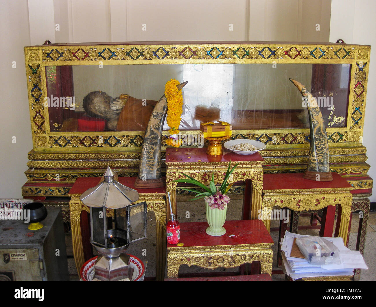 Mummified Buddhist monk in Bangkok, Thailand Stock Photo - Alamy