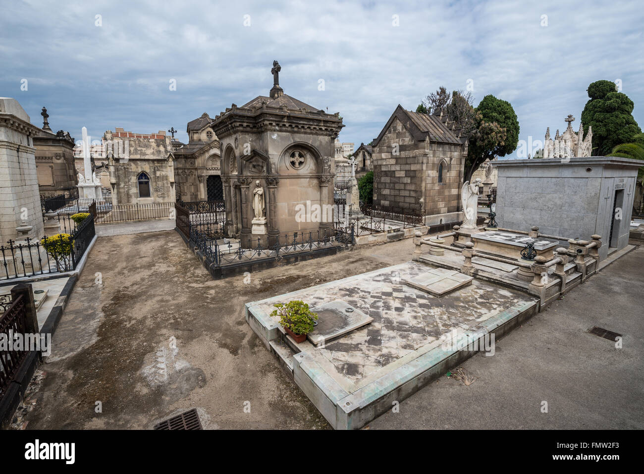 Tombs at Poblenou Cemetery - Cementiri de l'Est (East cemetery) in ...