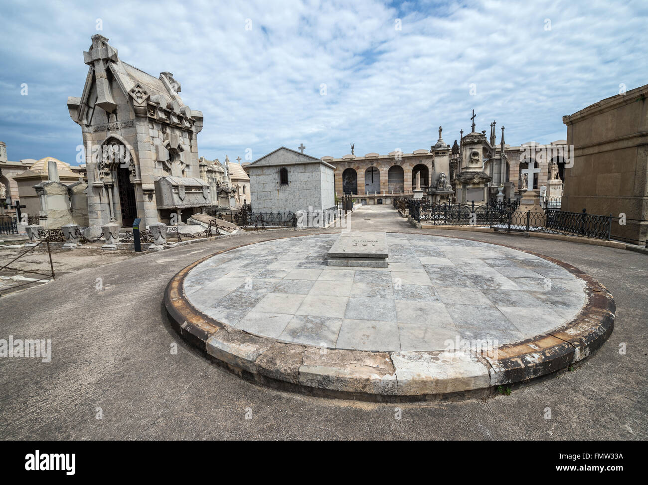 Family vault at Poblenou Cemetery - Cementiri de l'Est (East cemetery ...