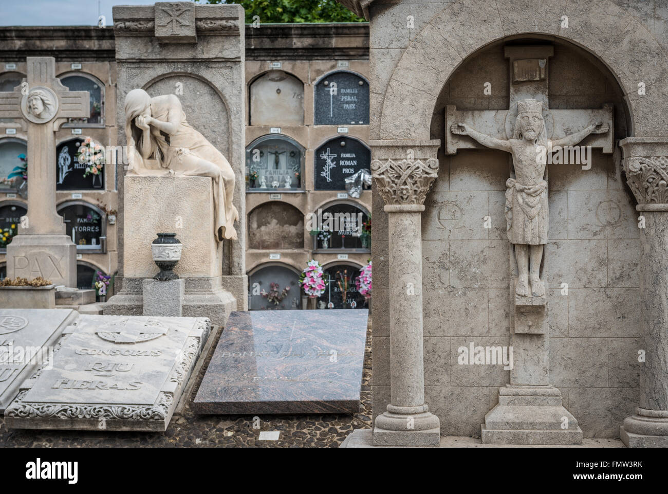 Graves at Poblenou Cemetery - Cementiri de l'Est (East cemetery) in ...