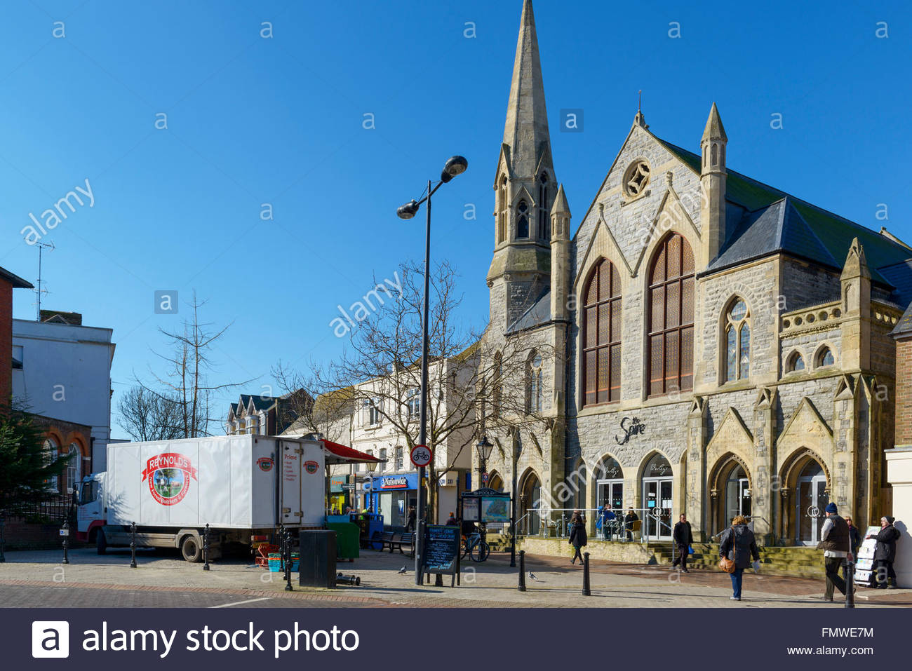 Poole High Street High Resolution Stock Photography and Images - Alamy
