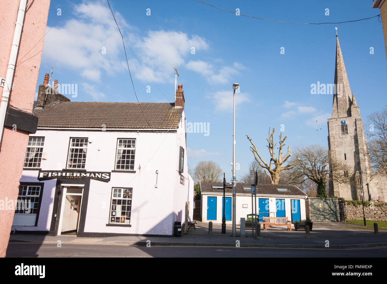 Kidwelly church hi-res stock photography and images - Alamy