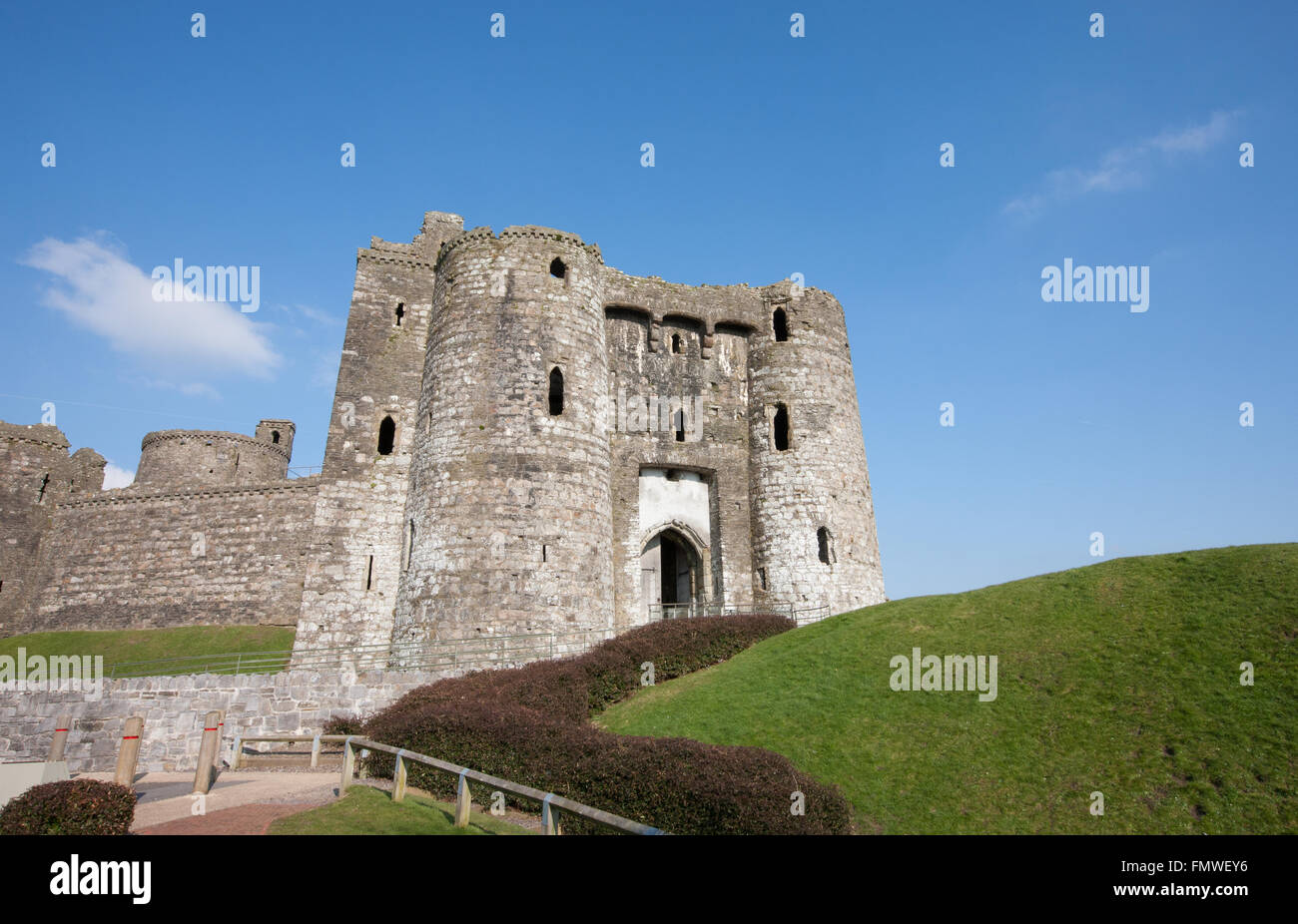 Kidwelly Castle Walls High Resolution Stock Photography and Images - Alamy