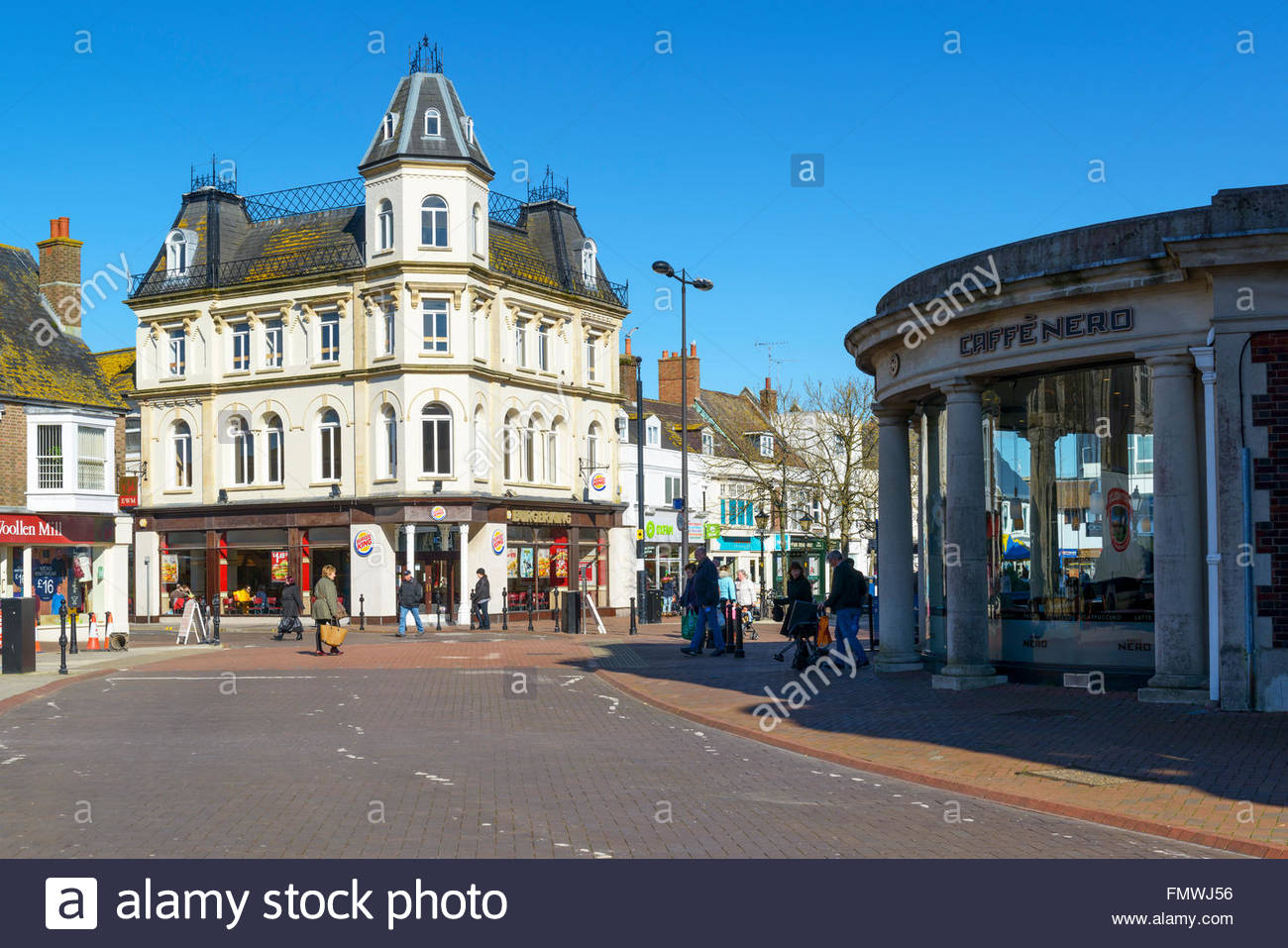 Poole High Street High Resolution Stock Photography and Images - Alamy