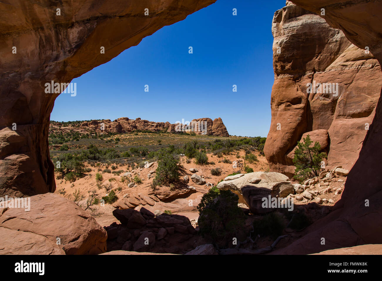 Broken arch trail hi-res stock photography and images - Alamy