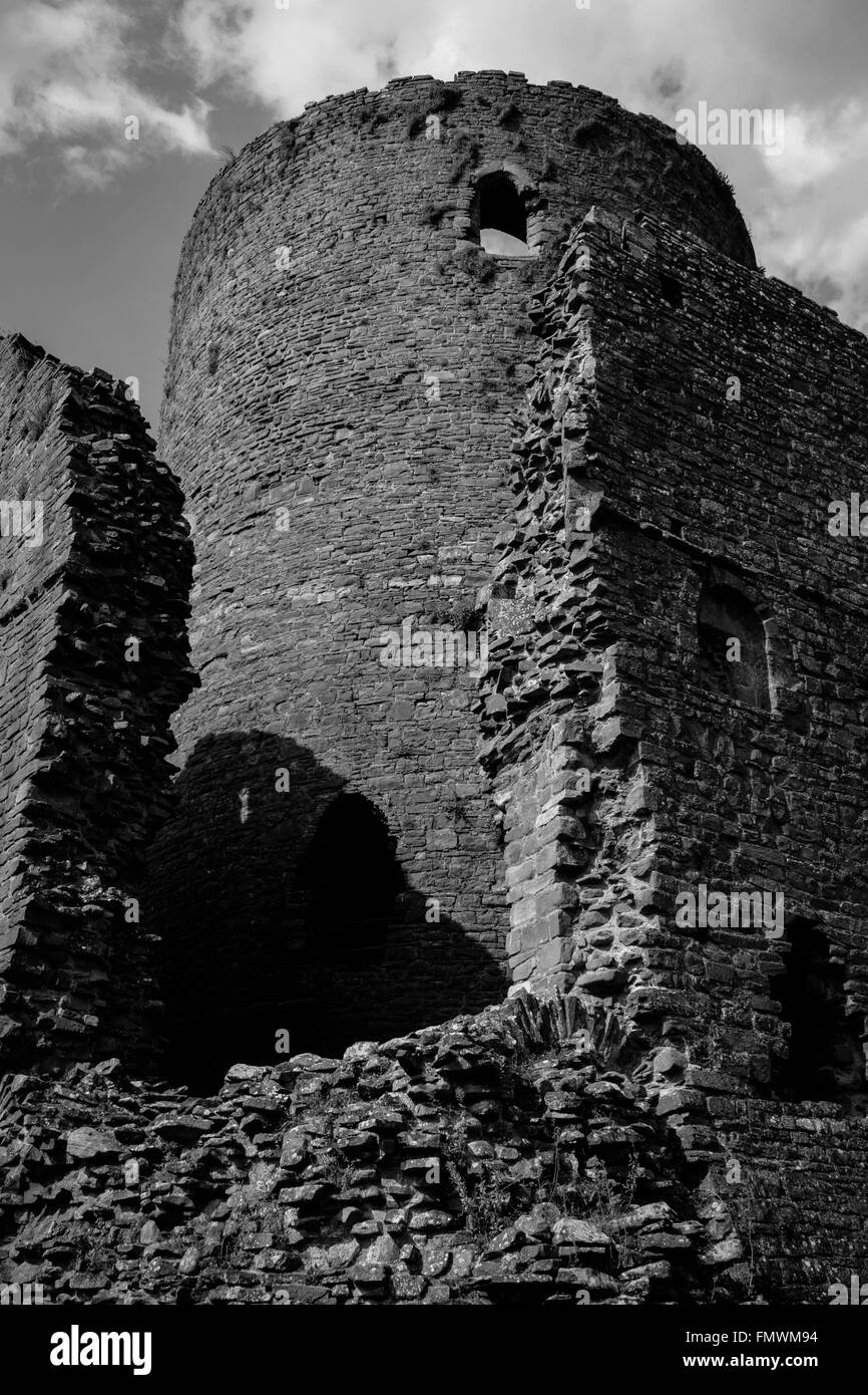Ruins medieval castle stone Black and White Stock Photos & Images - Alamy