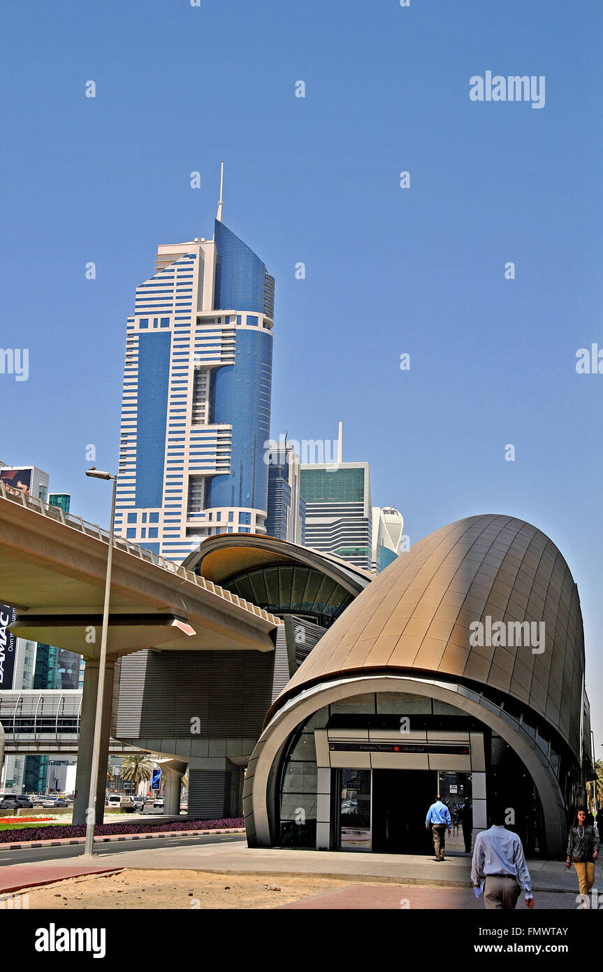 street scene aerial metro Sheikh Zayed Road Dubai UAE Stock Photo - Alamy