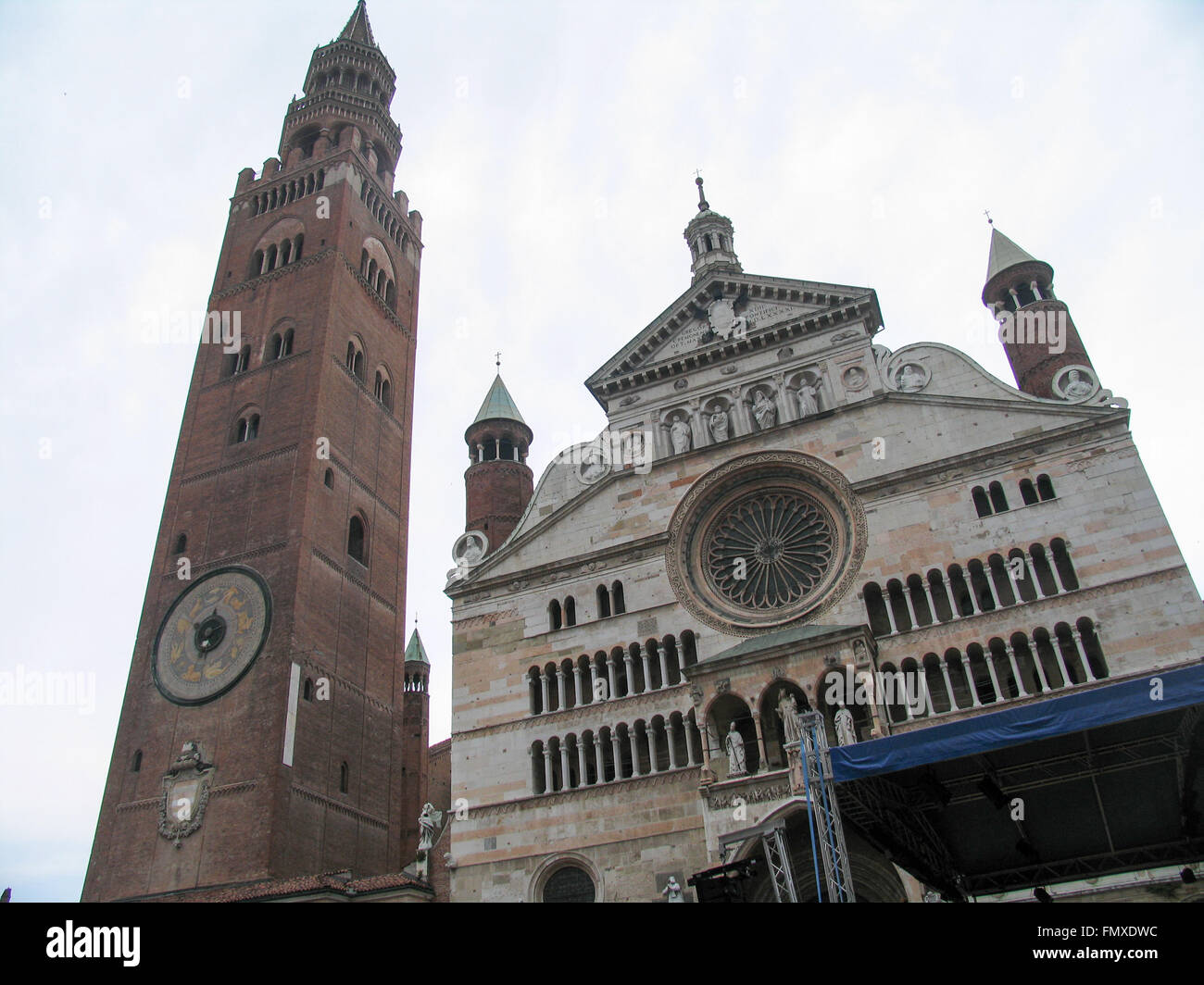 Torrazzo di cremona hi-res stock photography and images - Alamy