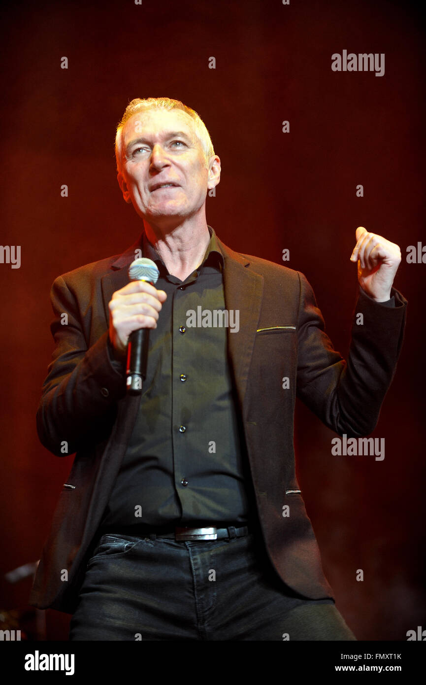 Danny bowes thunder hi-res stock photography and images - Alamy