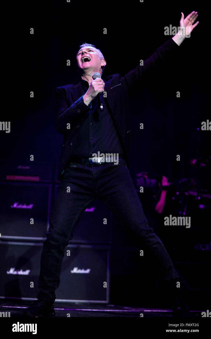 Danny bowes thunder hi-res stock photography and images - Alamy