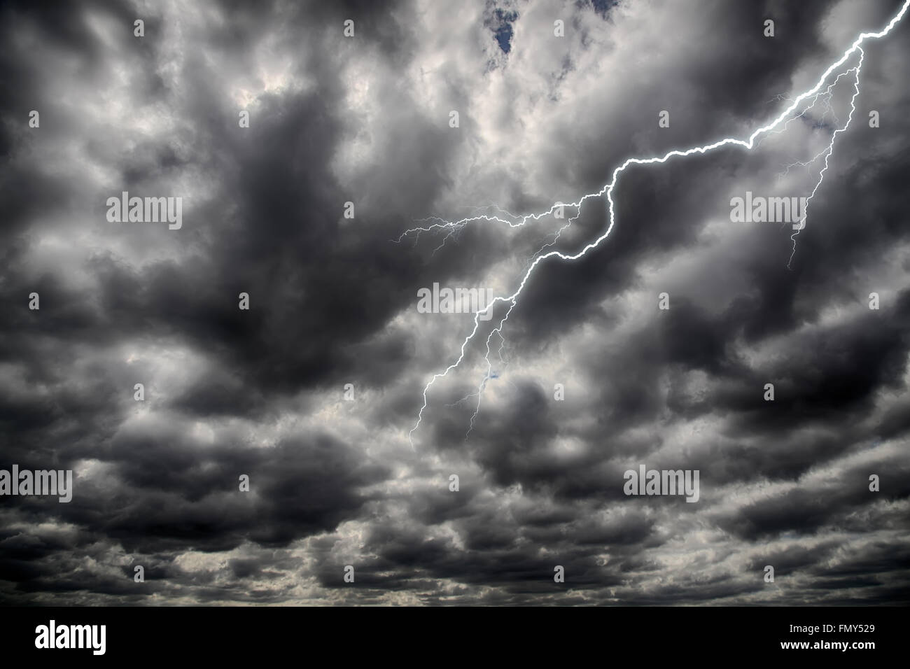 Thunderhead lightning hi-res stock photography and images - Alamy