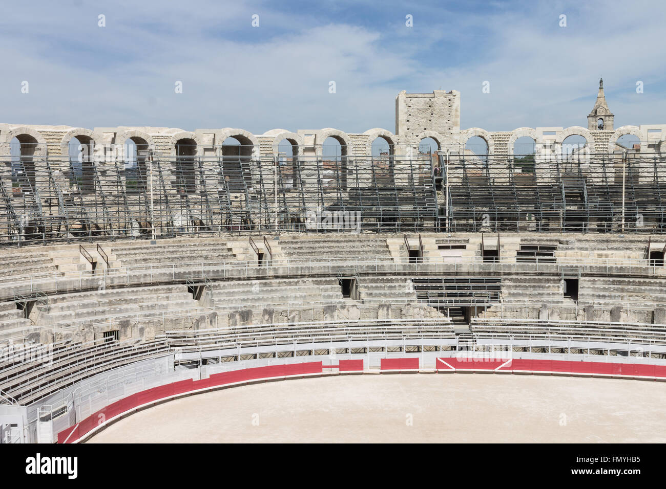 Arena stage hi-res stock photography and images - Alamy