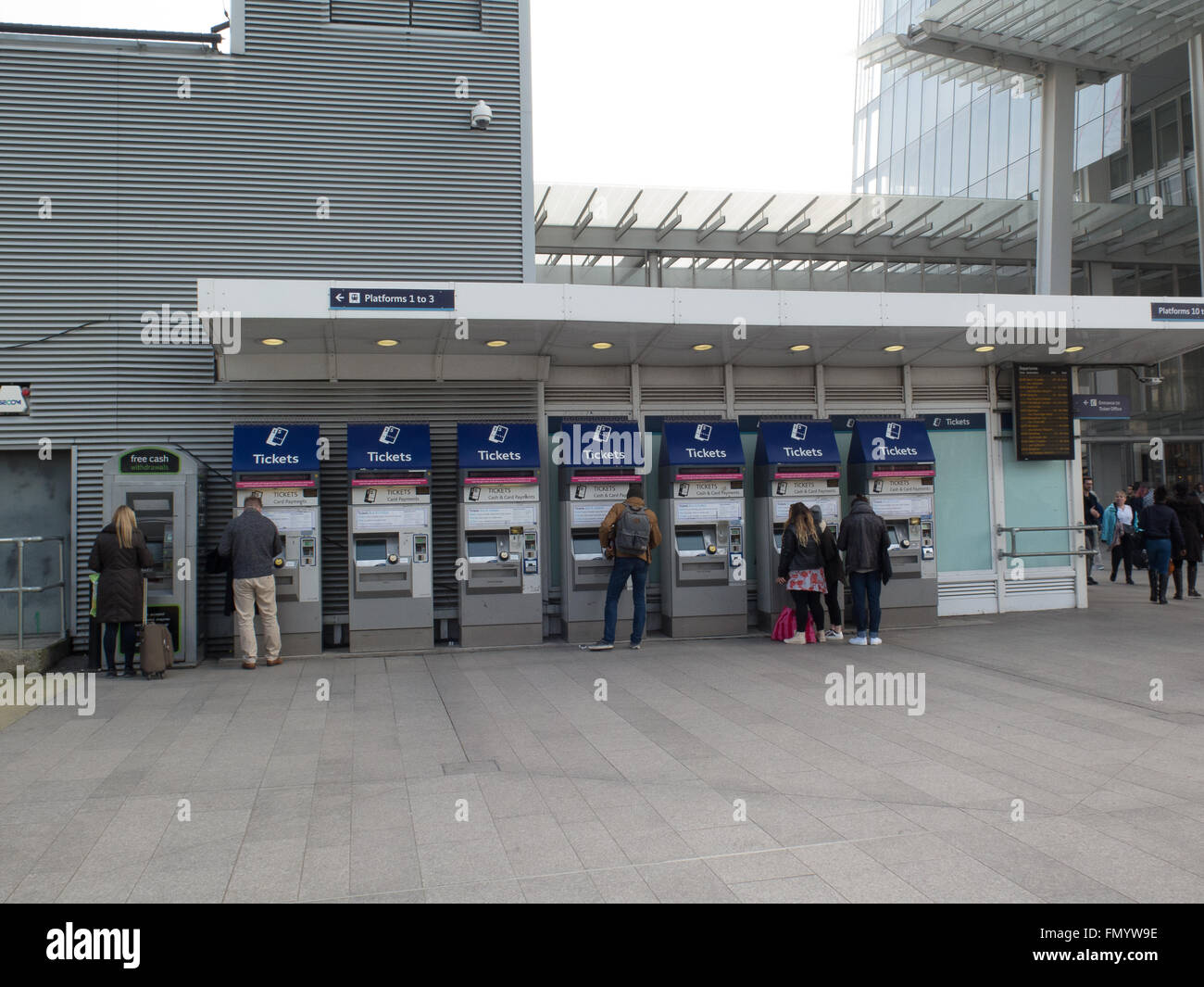 London Bridge railway station England UK Europe Stock Photo - Alamy