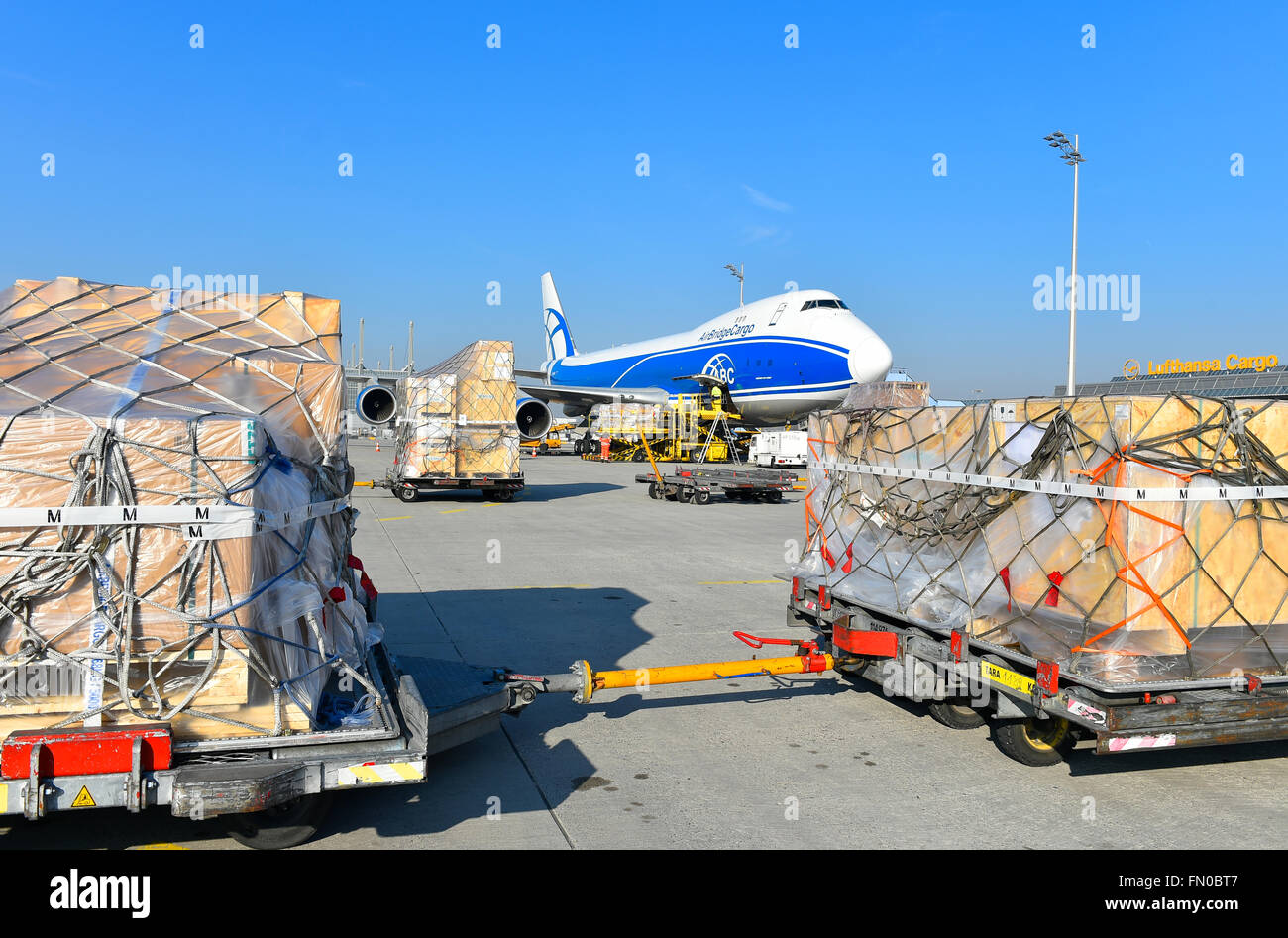 Freighter airplane hi-res stock photography and images - Alamy