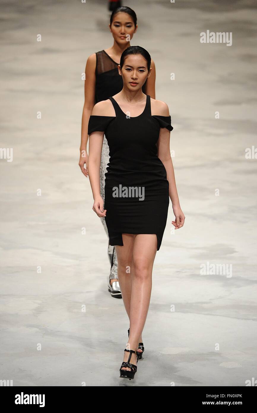 Jakarta, Indonesia. 13th Mar, 2016. Models showcase designs by Ardistya ...