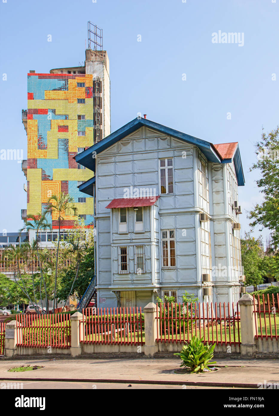 New building maputo mozambique hi-res stock photography and images - Alamy