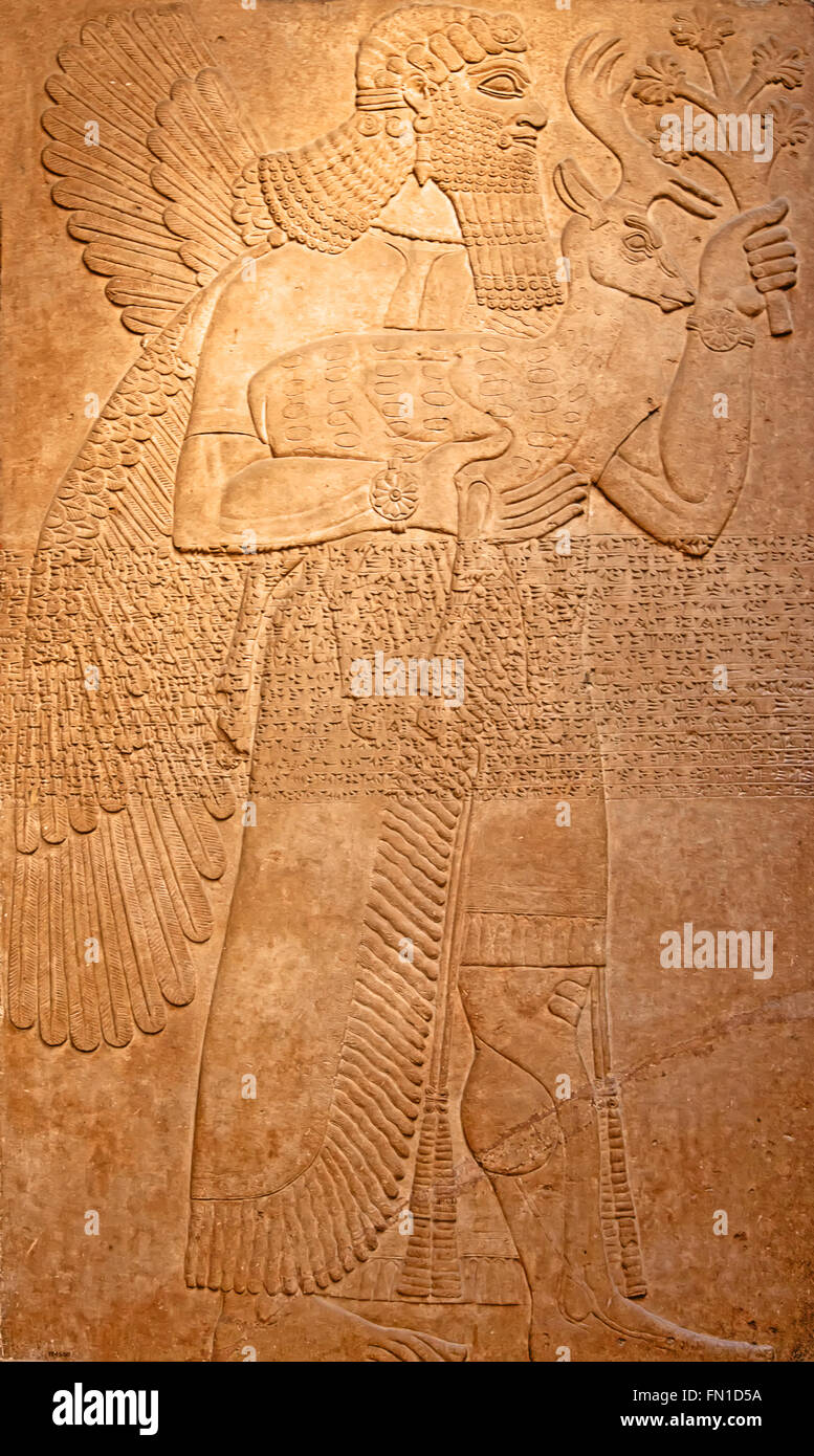 Ancient sumerian stone carving with cuneiform scripting Stock Photo - Alamy