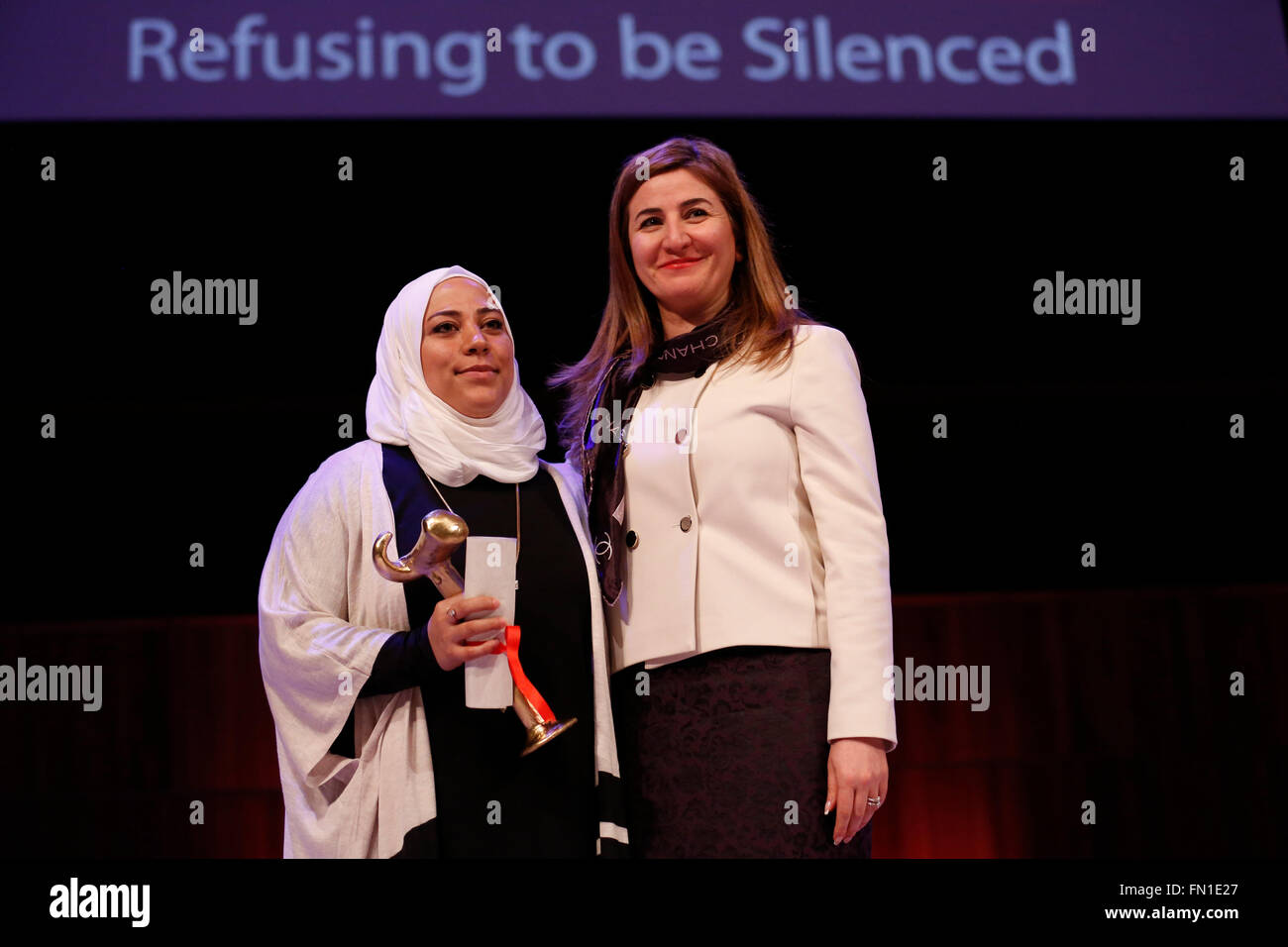 Left co hi-res stock photography and images - Alamy