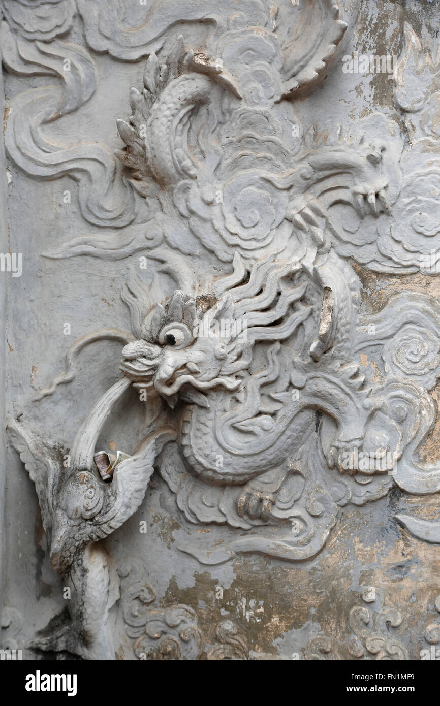 Relief in the wall of the temple hi-res stock photography and images ...