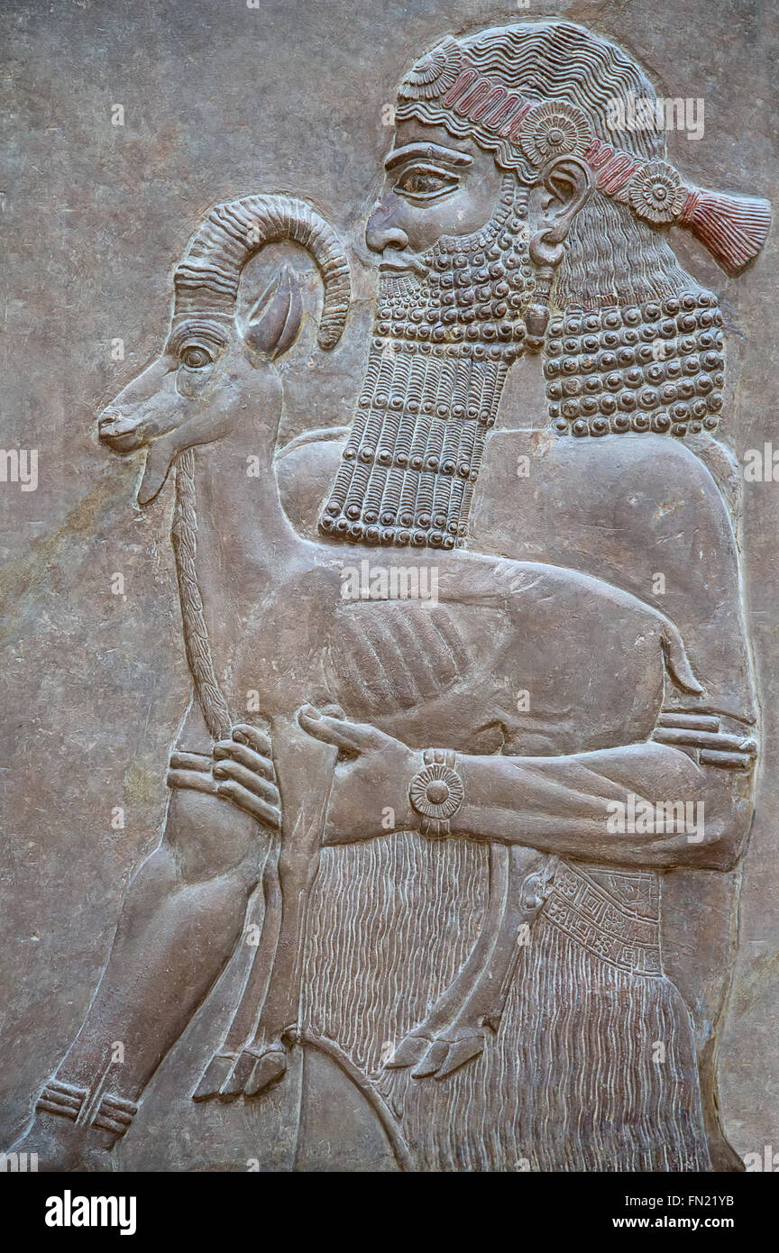 Ancient sumerian stone carving with cuneiform scripting Stock Photo - Alamy