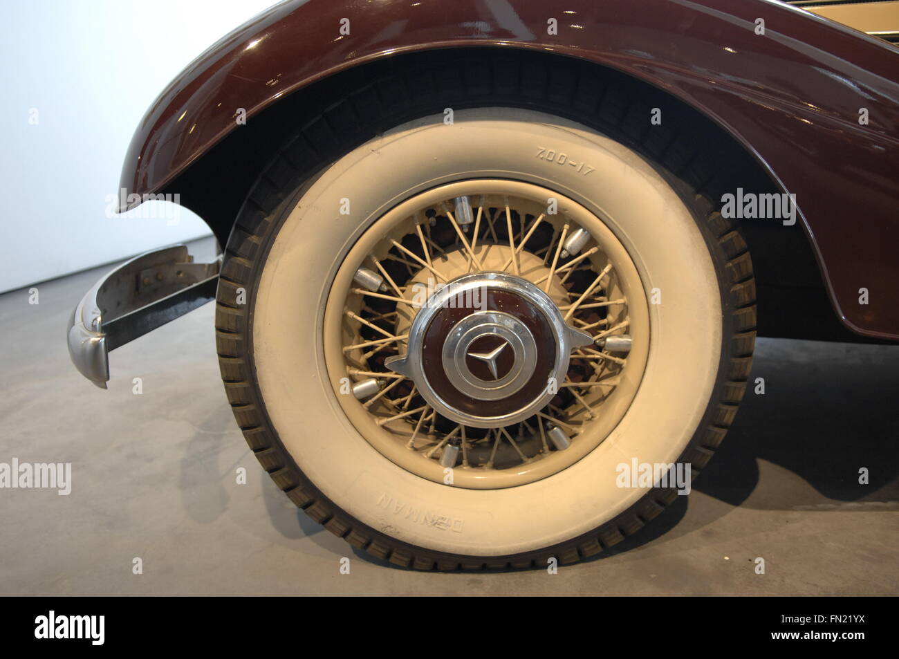 Mercedes vintage wheel hi-res stock photography and images - Alamy