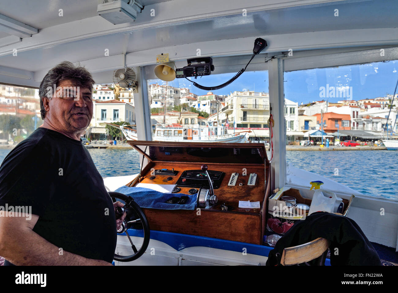 Sailor boat hi-res stock photography and images - Alamy