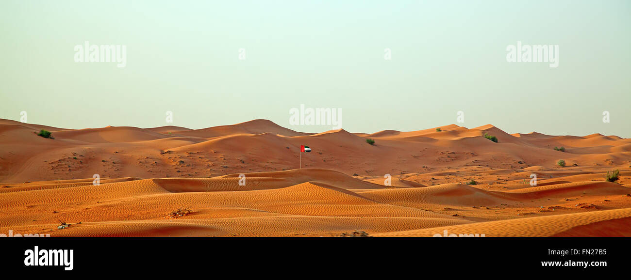 Red sand "Arabian desert" near Dubai, United Arab Emirates Stock Photo ...