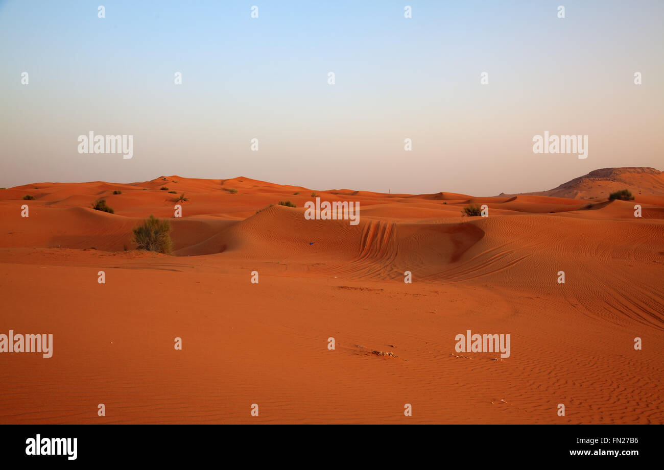 Red sand "Arabian desert" near Dubai, United Arab Emirates Stock Photo ...