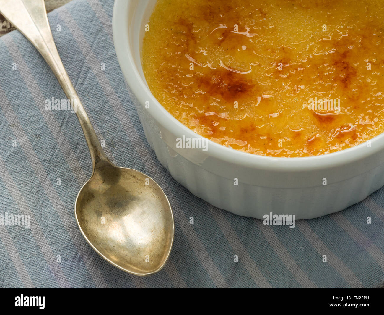 Creme hi-res stock photography and images - Alamy