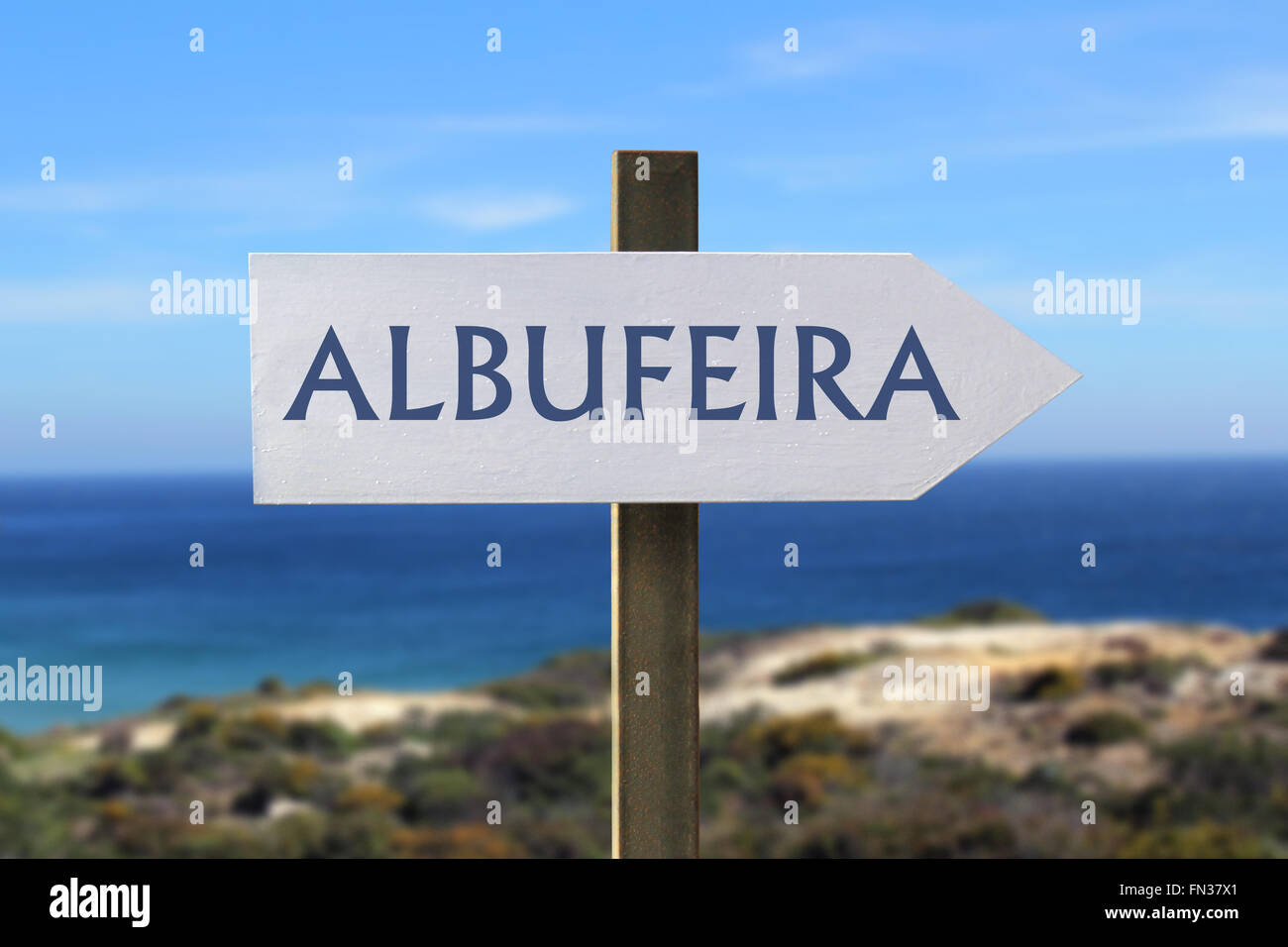 Albufeira beach sign hi-res stock photography and images - Alamy