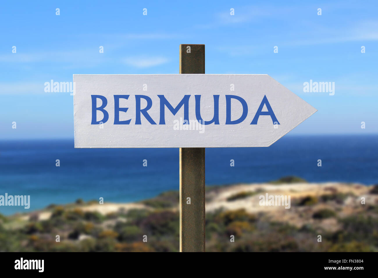 Bermuda road sign hi-res stock photography and images - Alamy