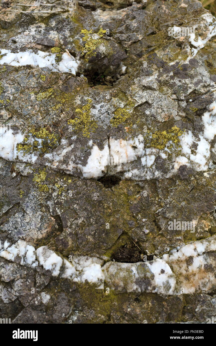 Quartz veins through stone hi-res stock photography and images - Alamy