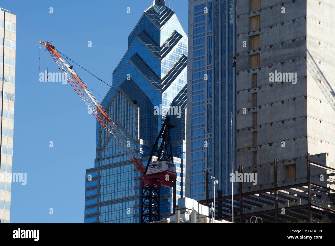 A tower crane at the site of a new skyscraper under construction Stock ...
