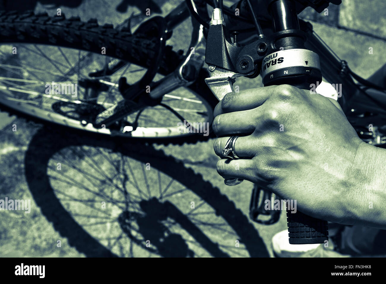 Womans hands on mountain hi-res stock photography and images - Alamy