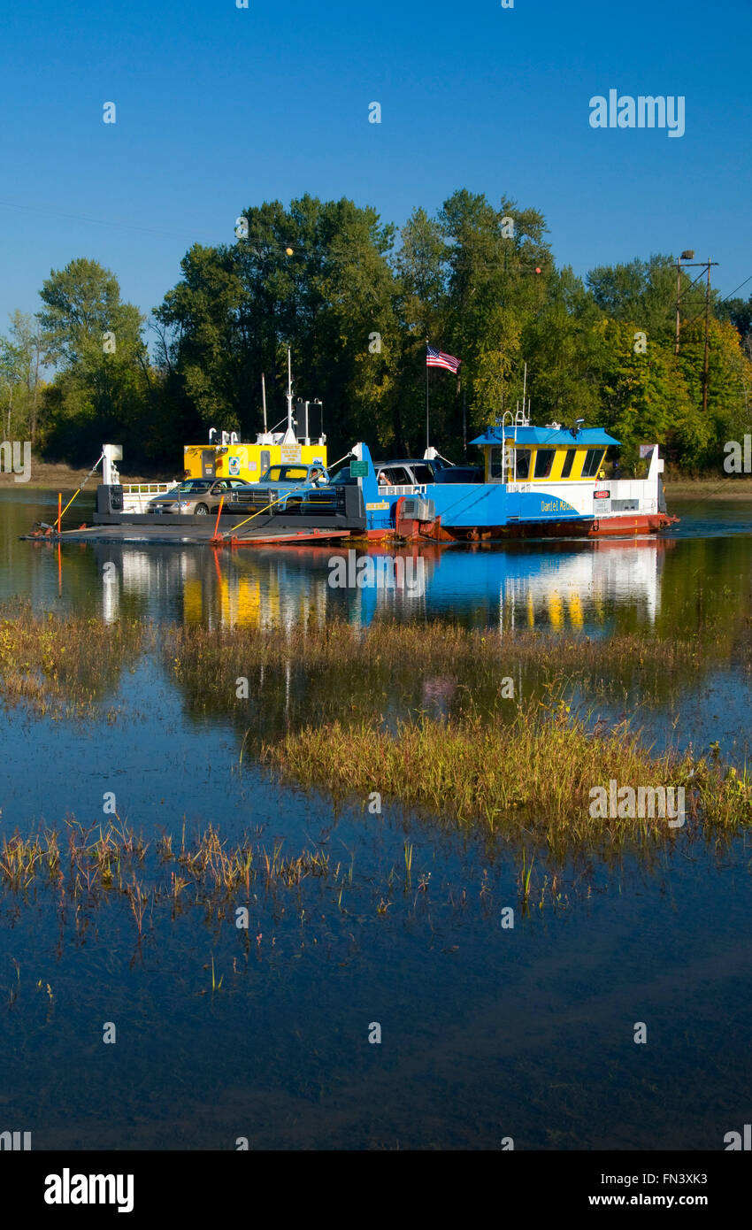 Willamette River ferry, Ediger Boat Landing, Yamhill County, Oregon ...