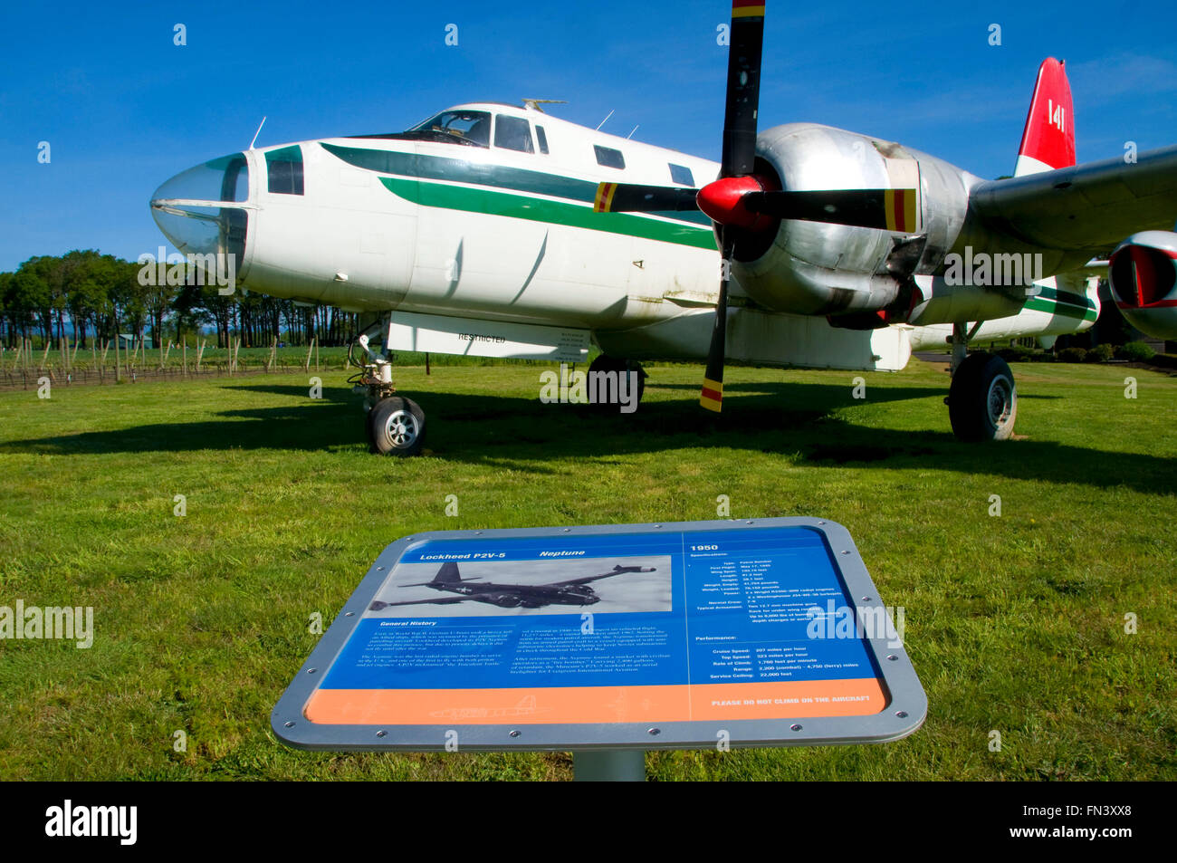 Lockheed P2V-5 Neptune, Evergreen Aviation and Space Museum ...