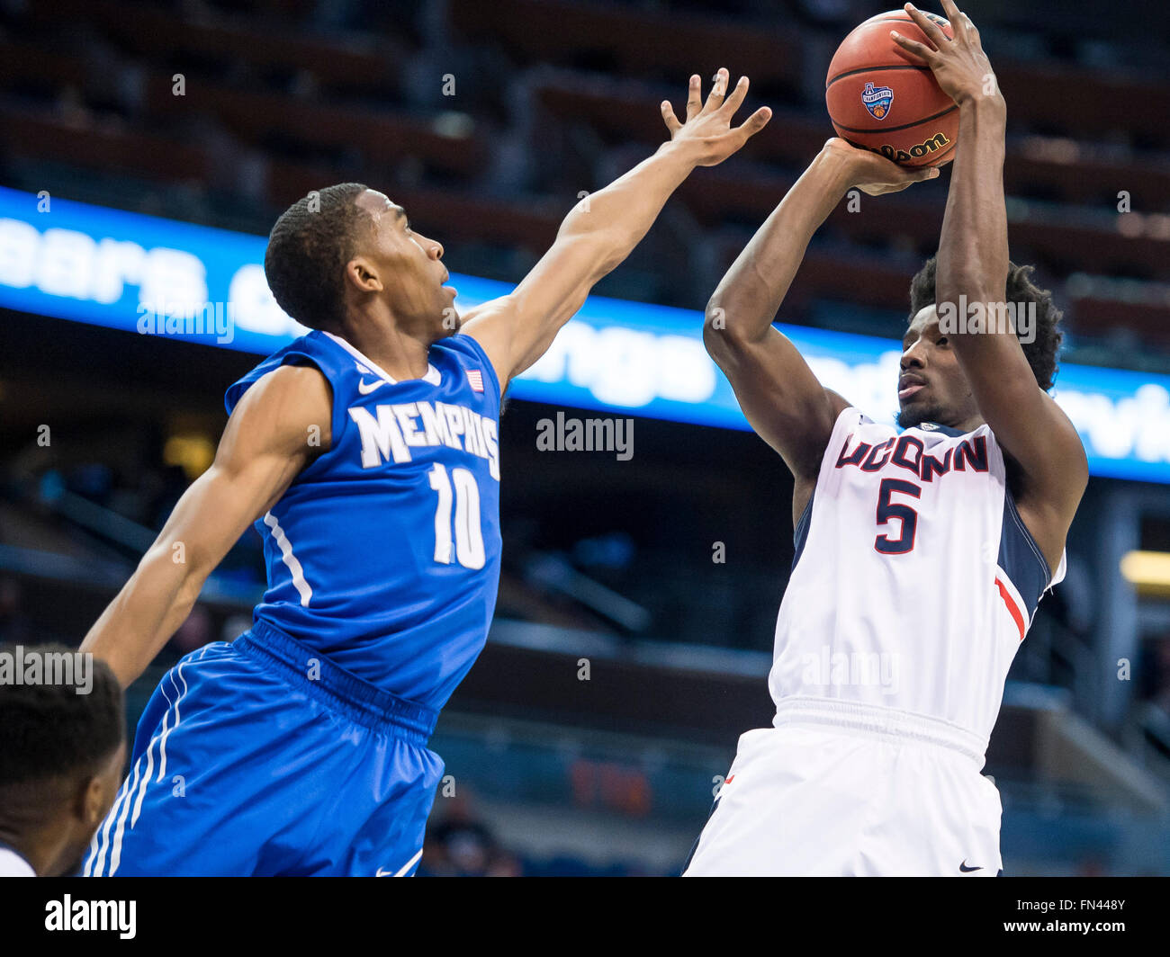 Orlando, FL, USA. 13th Mar, 2016. Memphis guard Jeremiah Martin (10 ...