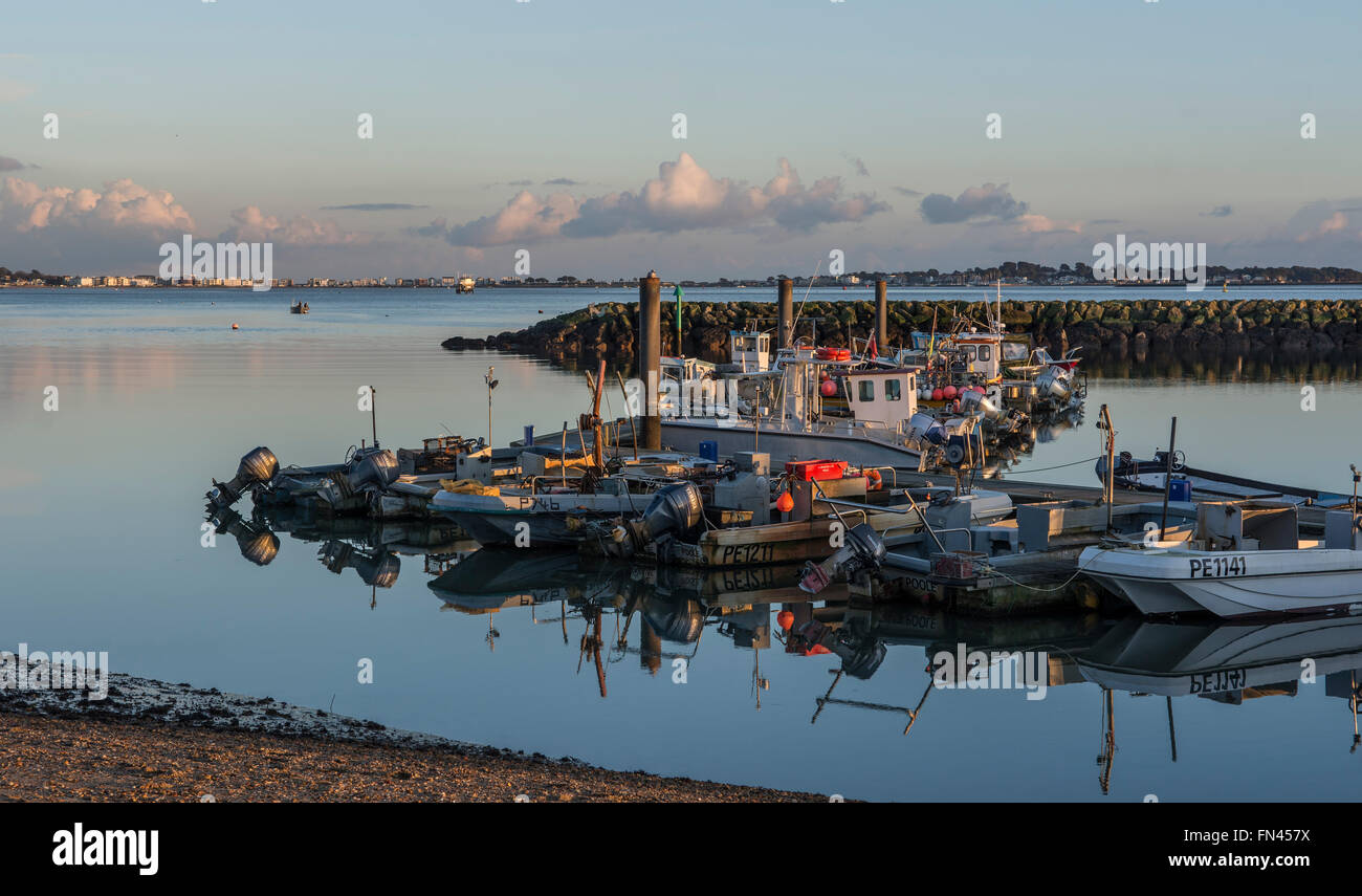 Poole quay hi-res stock photography and images - Alamy