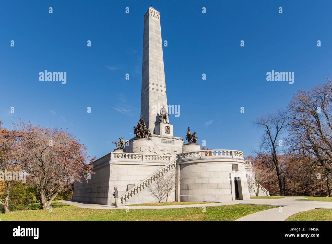 Abraham lincolns tomb in springfield hi-res stock photography and ...